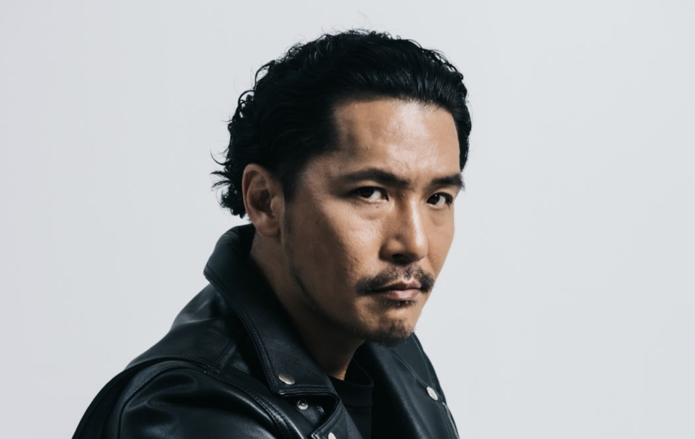 ラッパーZeebraのプロフィール紹介｜その壮絶な生い立ちから最新の人気曲まで徹底解説 | pucho henza